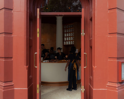 Cafe & Coffee Shop in Bishopsgate | Near Liverpool Street | WatchHouse