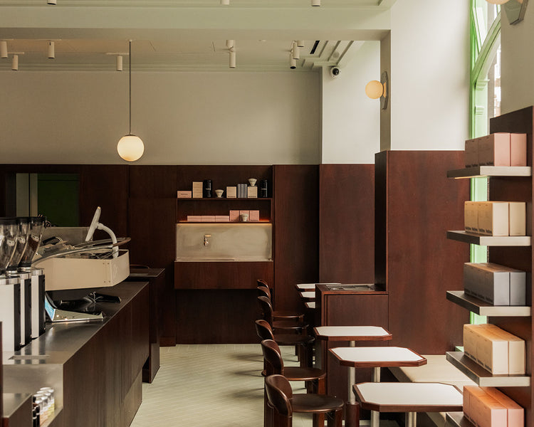 Cafe & Coffee Shop in Bishopsgate | Near Liverpool Street | WatchHouse